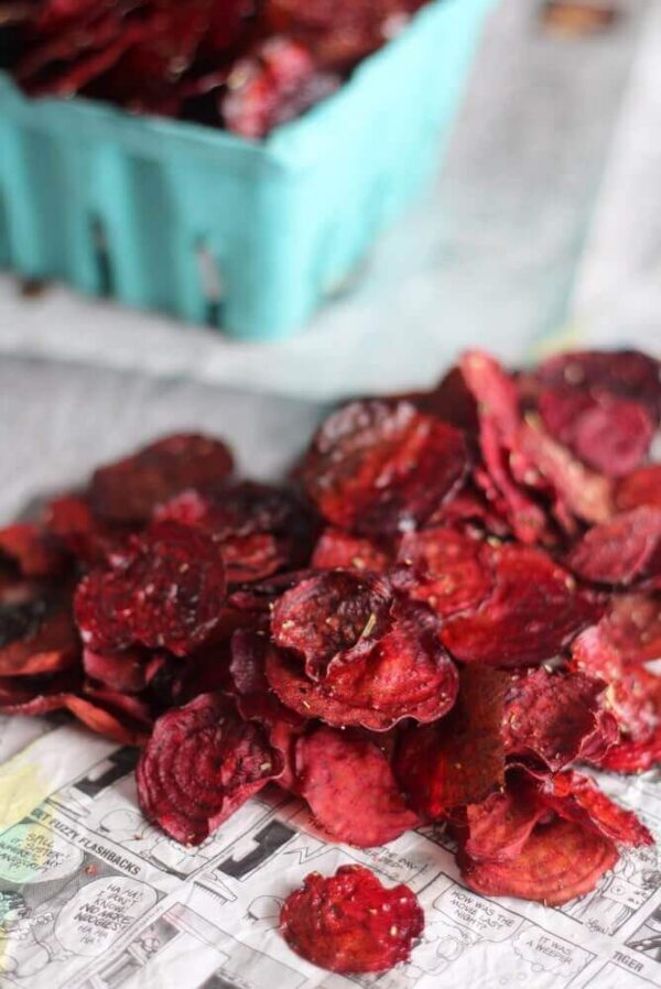 Crispy And Rosemary Garlic Beet Chips
