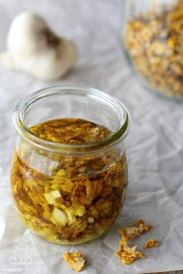 How To Make Garlic and Mullein Oil For Earaches