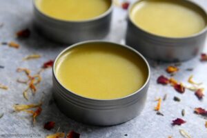 DIY Moisturizing Hand Salve Recipe (3 Ingredients)