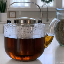 10 Benefits of Nettle Tea + How To Make It